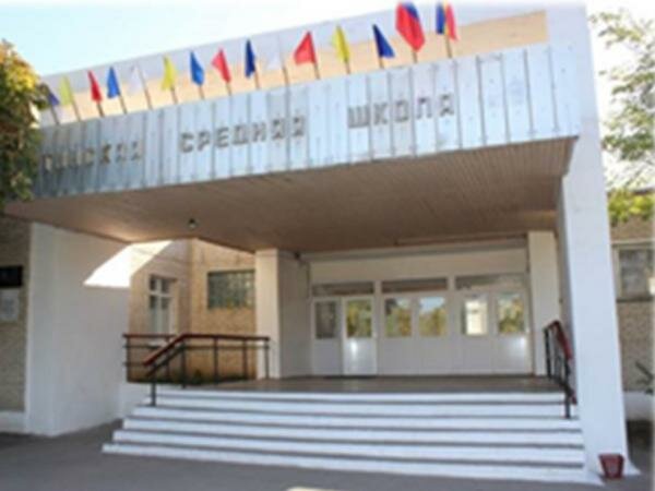 Ortaokul Mbou Mechetinskaya Srednyaya Obshcheobrazovatelnaya shkola Zernogradskogo rayona Rostovskoy oblasti, Rostovskaya oblastı, foto