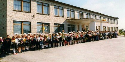 Ortaokul Srednyaya obshcheobrazovatelnaya shkola pos. Polevoy, Çeliabinskaya oblastı, foto
