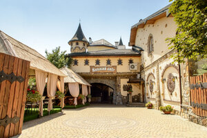 Knyazhy dvor (улица Леси Украинки No:17, село Сокольники), restoran  Lvivska oblastından