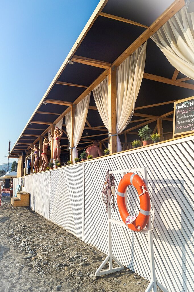 Kafe Cafe-bar naPalme, Soçi, foto