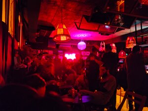 Simona (Aram Street No:80), bar  Erivan'dan