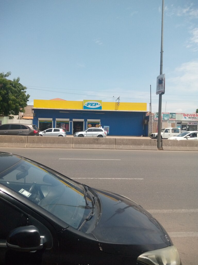 Giyim mağazası PEP Stores Roupas, Loanda, foto