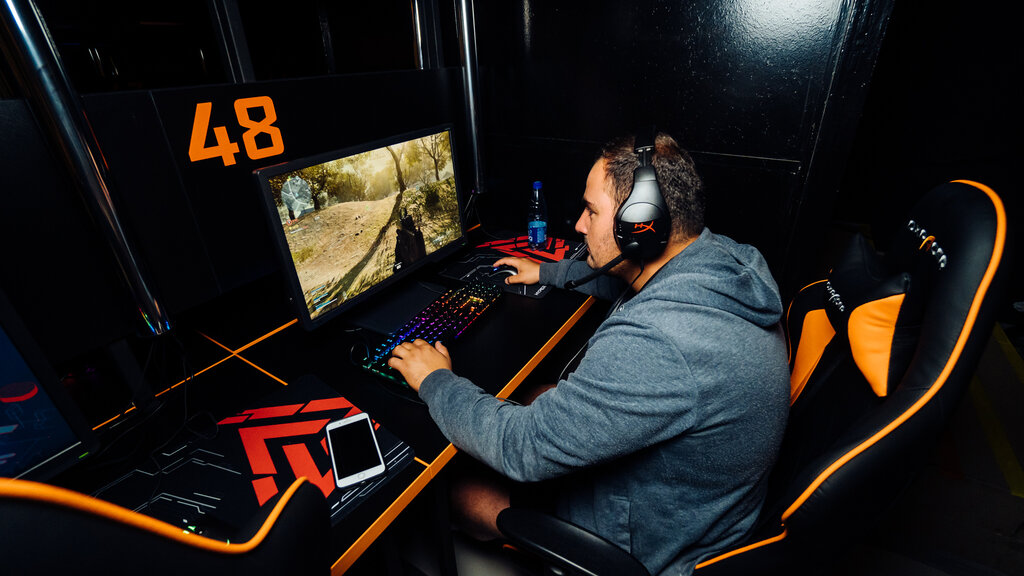 i̇nternet kafeler Titan Cyber Arena, Moskova, foto