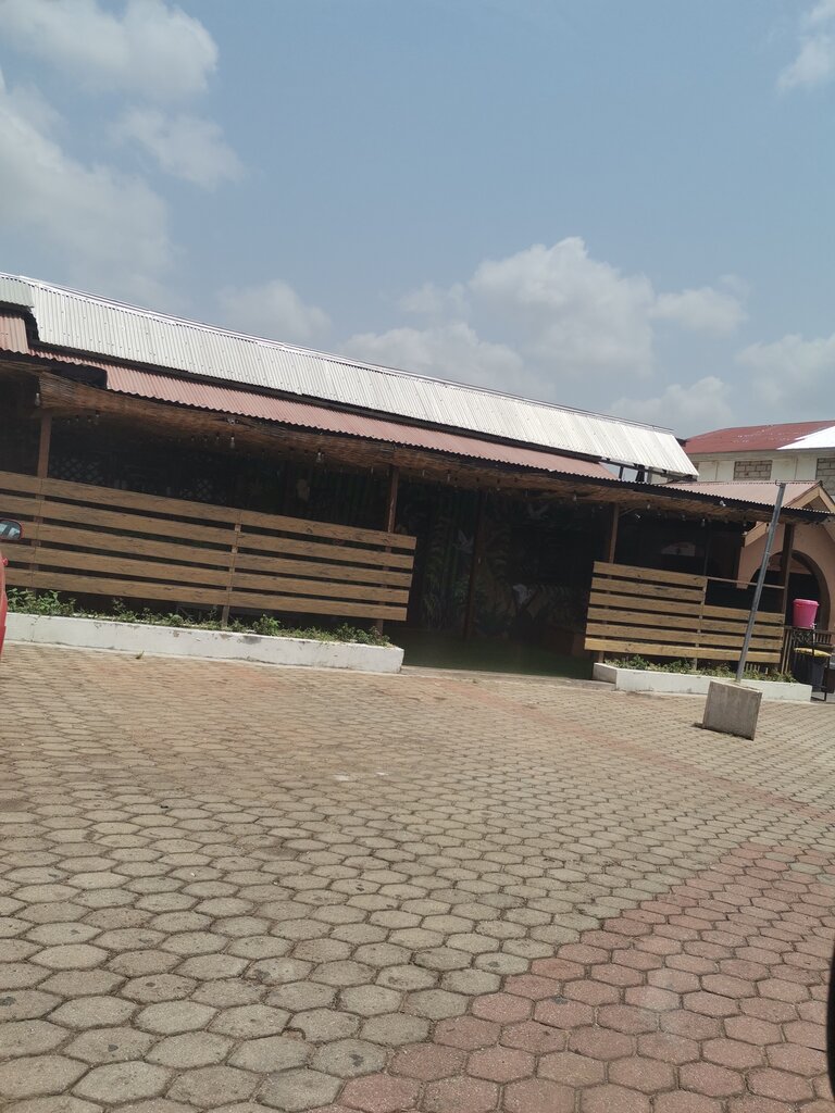Bar Ol' Lady Sports Bar & Lounge, Kumasi, foto