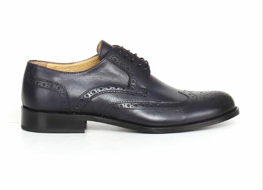 Giyim mağazası Boscaini Scarpe, Lombardiya, foto