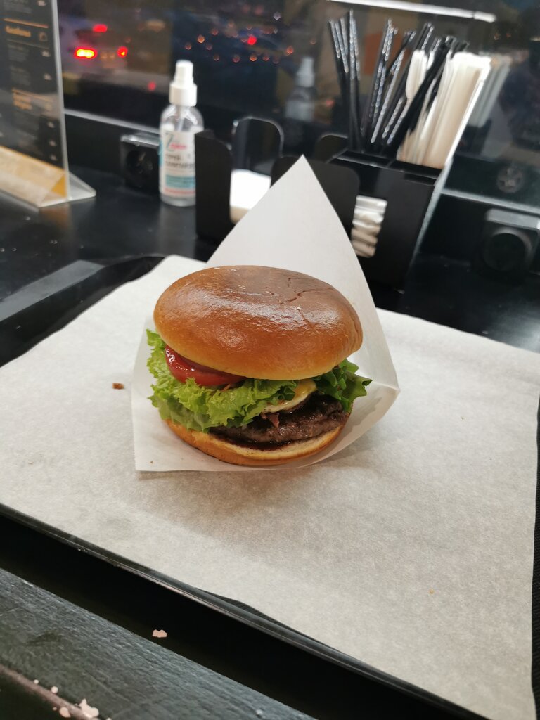 Kafe Burger Garage, Moskova, foto