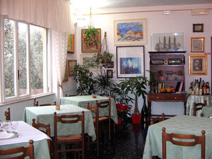 Locanda Bellavista (Liguria, Imperia, Piazza al Castello), restoran  Ligurya'dan