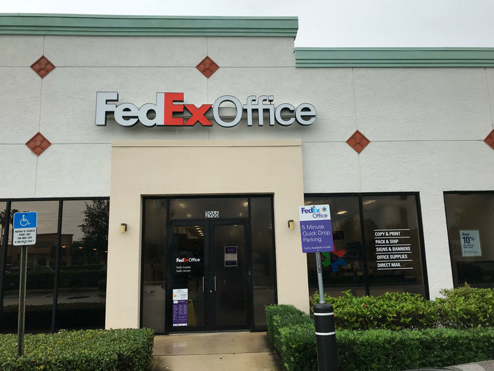 Fotokopi dükkanları FedEx Office Print & Ship Center, Florida Eyaleti, foto