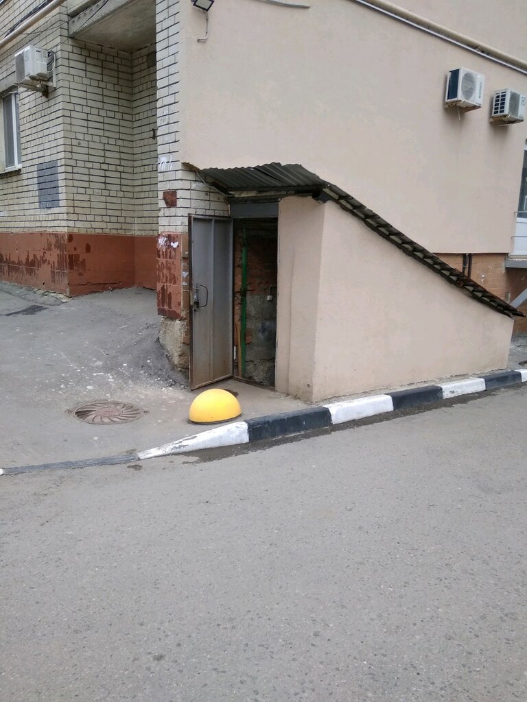 Bina, site yönetimi TSZh Pentagon-2, Saratov, foto