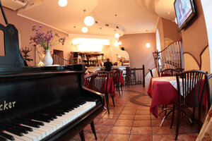 Kafe Stariy Royal (Shovkovychna Street No:13/2, Kyiv), kafe  Kiev'den