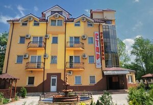 Star (vulytsia Marii Zankovetskoi No:80А), otel  Stryi'den