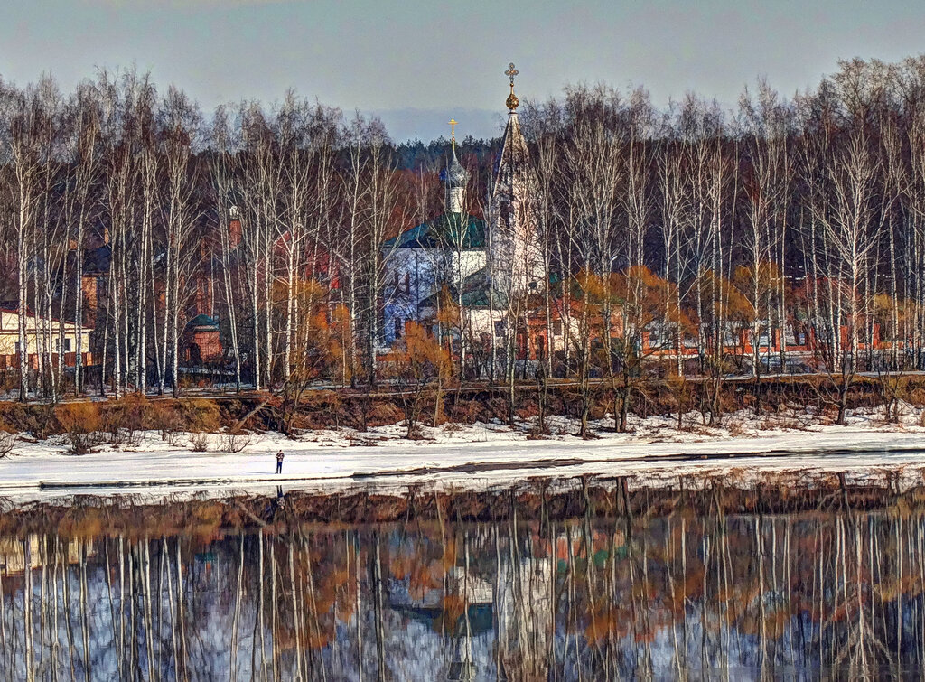 Ortodoks kiliseleri St. Sophia Church in Savino, Yaroslavl, foto