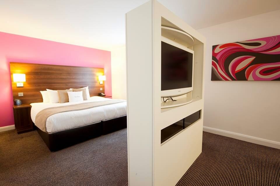 Otel DoubleTree by Hilton Hotel & SPA Chester, İngiltere, foto