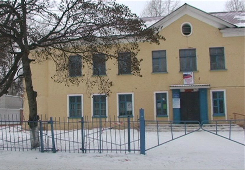 Ortaokul Okskou Ksko shkola, Kursk, foto