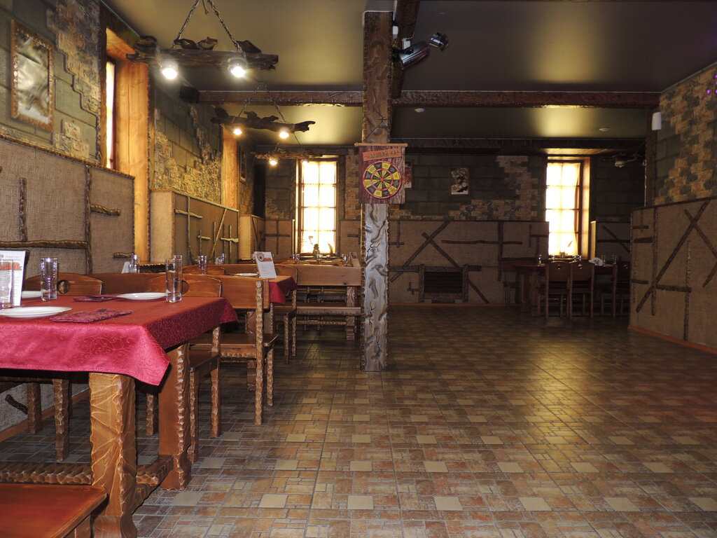 Kafe Kafe-restoran Sery Cardinal, Bratsk, foto