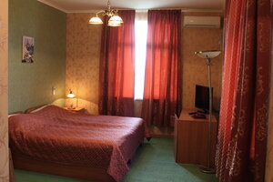 Dom Uchenykh (Bolshaya Serpukhovskaya Street No:100, Podolsk), otel  Podolsk'tan