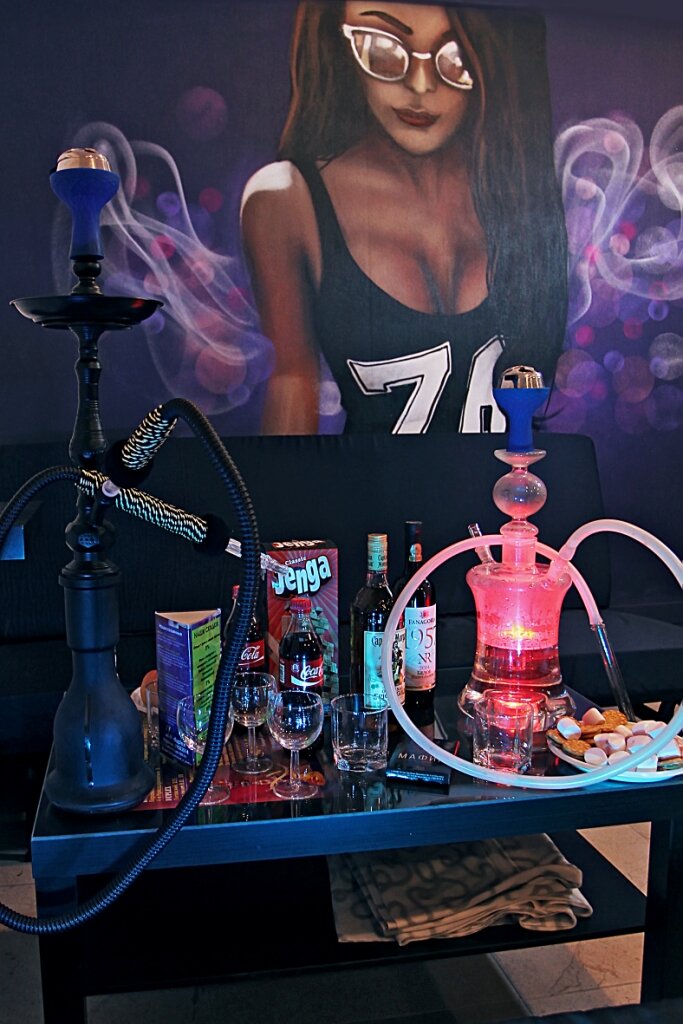 Nargile kafeler Kalyannaya Double v2. 0, Saint‑Petersburg, foto