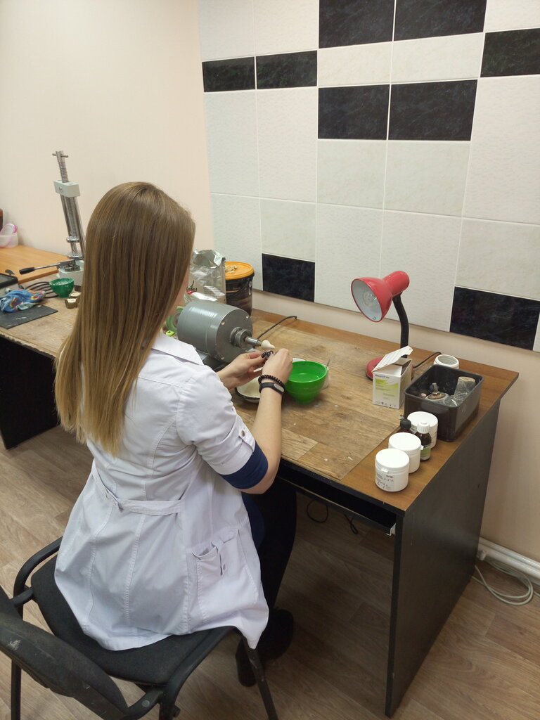 Protez yapımı Tsentr Glaznoye protezirovaniye, Samara, foto