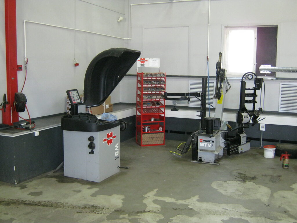 Otomobil servisi AutoFactory, Saint‑Petersburg, foto