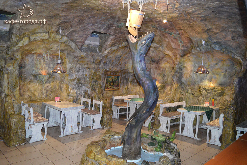 Kafe Kafe Demidovsky Dvorik, Nijni Tagil, foto