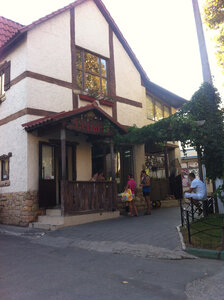 Kupava (vulytsia 1 Travnia No:3Н), kafe  Iliichevsk'ten