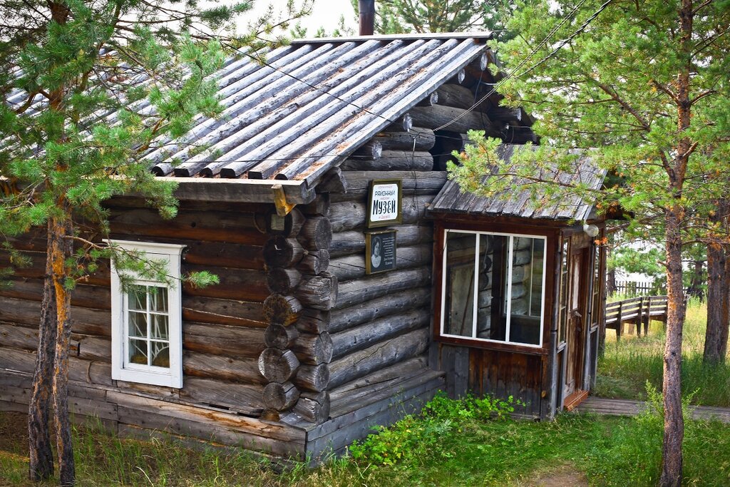 Müzeler ve sanat galerileri Yerbogachensky literaturno-krayevedchesky muzey im. V. Ya. Shishkova, İrkutskaya oblastı, foto