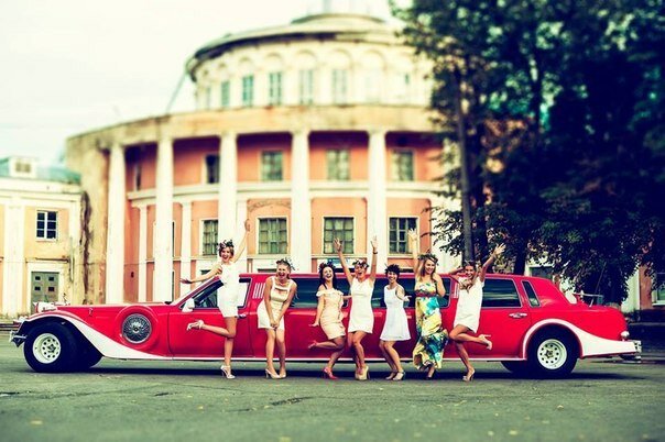 Şehiriçi yolcu taşımacılığı Прокат лимузинов TverLimo, Tver, foto