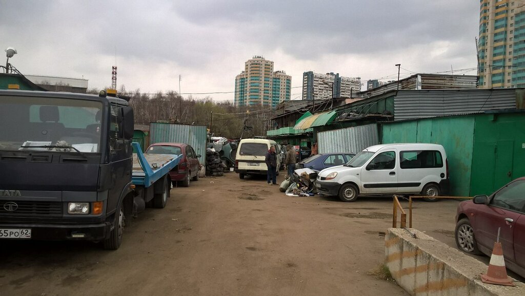 Çıkma yedek parça Renault-Donor, Moskova, foto