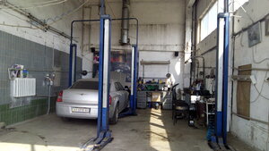 Avtobat (Клочковская улица No:370А), otomobil servisi  Harkiv'den