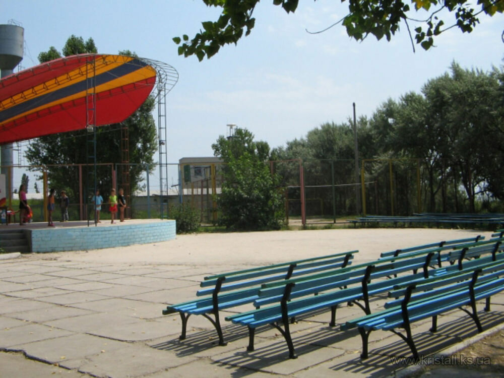 Resort oteller, tesisler Baza otdykha Kristall, Kerson Bölgesi, foto