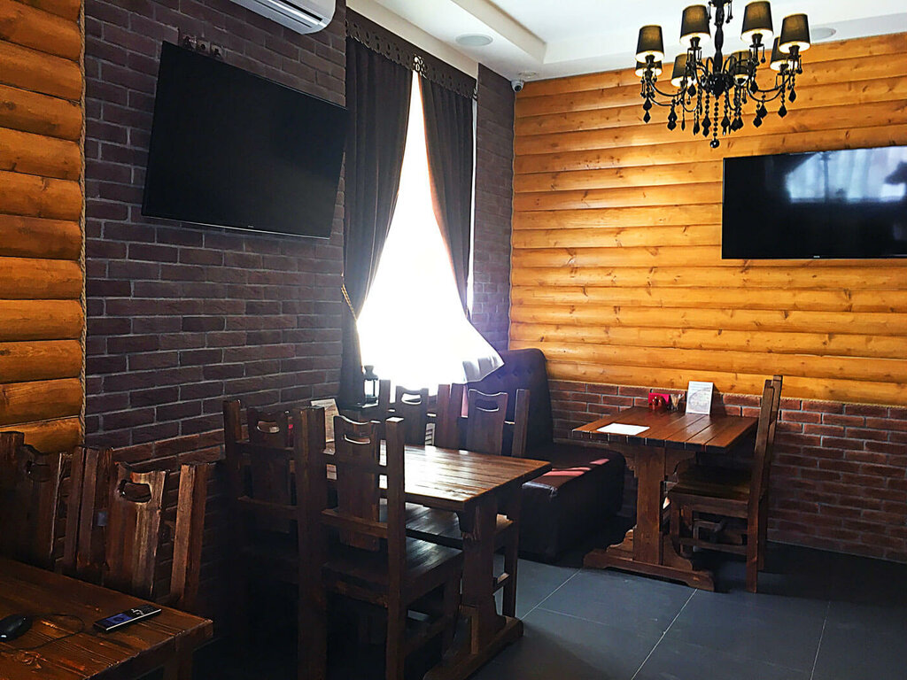 Kafe Prival okhotnika, Yekaterinburg, foto