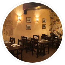 U Kremlya (Blagoveshchenskaya Street No:2), kafe  Tula'dan