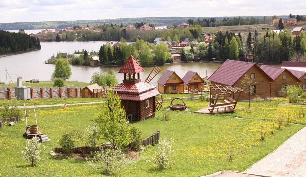 Tatil köyleri Zarechnoe Tourist village, Permski krayı, foto