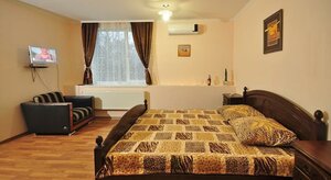Mini-otel Rest (вулиця Академіка Павлова No:44А, Харків), otel  Harkiv'den