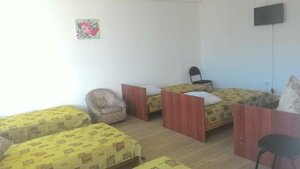 Nakhimov (Nakhimovskaya Street No:14А), otel  Nahodka'dan