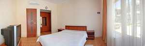 Dim 2 (улица Ленина No:146, посёлок городского типа Коктебель), otel  Kırım Cumhuriyeti'nden
