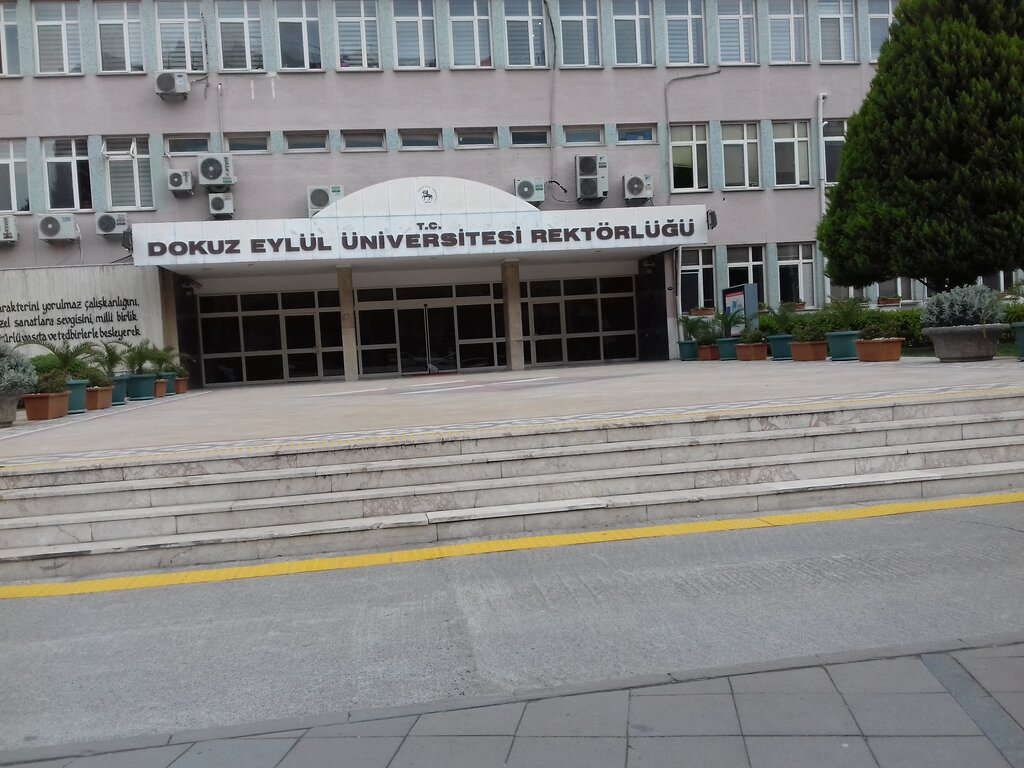 Üniversiteler Dokuz Eylül Üniversitesi Rektörlüğü, Yapı İşleri Daire Başkanlığı, İzmir, foto
