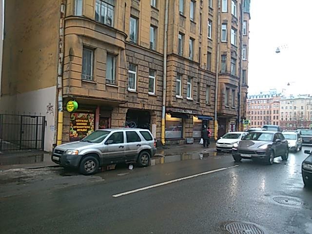 Manavlar Mir Fruktov i Ovoshchey, Saint‑Petersburg, foto