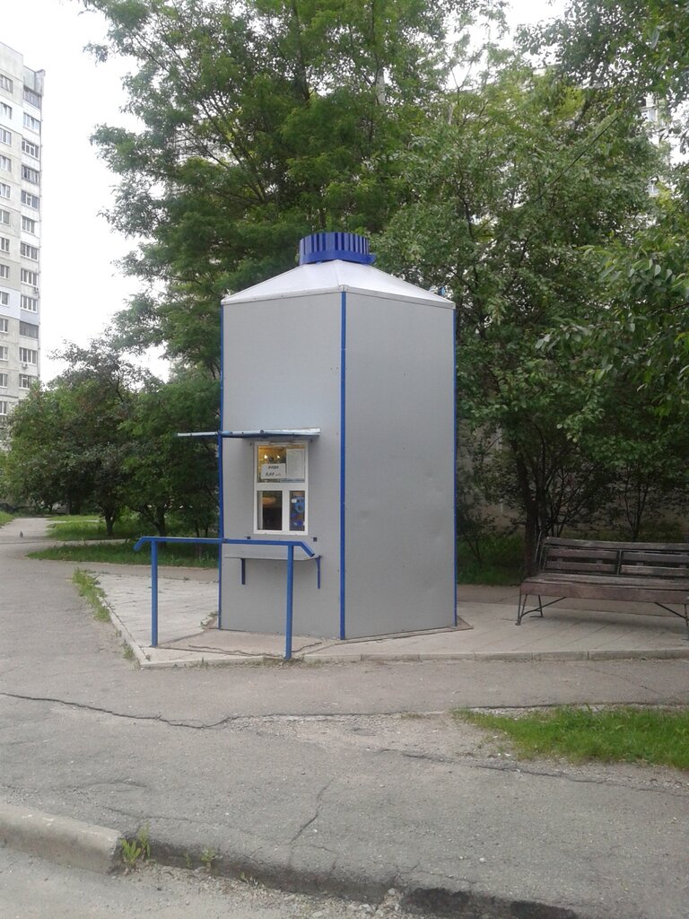 Su satışı Prirodnaya pityevaya voda, Harkiv, foto