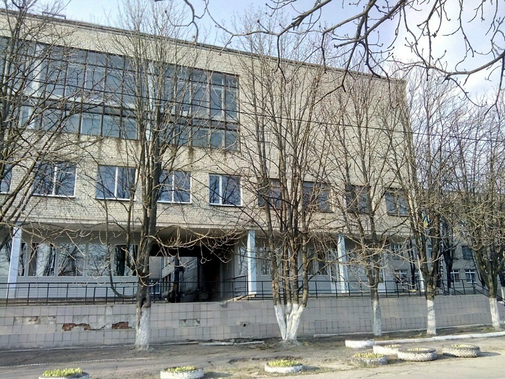 Yatılı okul Ku KhSShI Litsey Pravookhranitel, Harkiv, foto