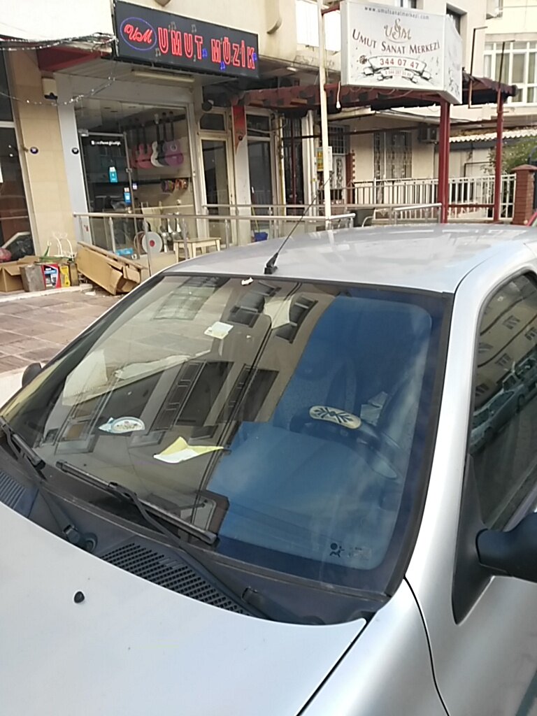 Sanat okulları Umut Sanat Merkezi Müzik Aletleri, İzmir, foto