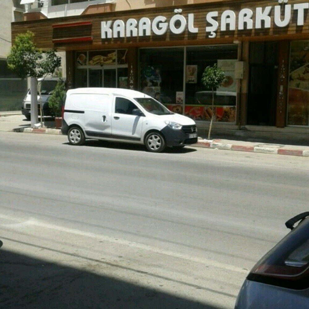 Kasap, şarküteri Karagöl Şarküteri, Kemalpaşa, foto