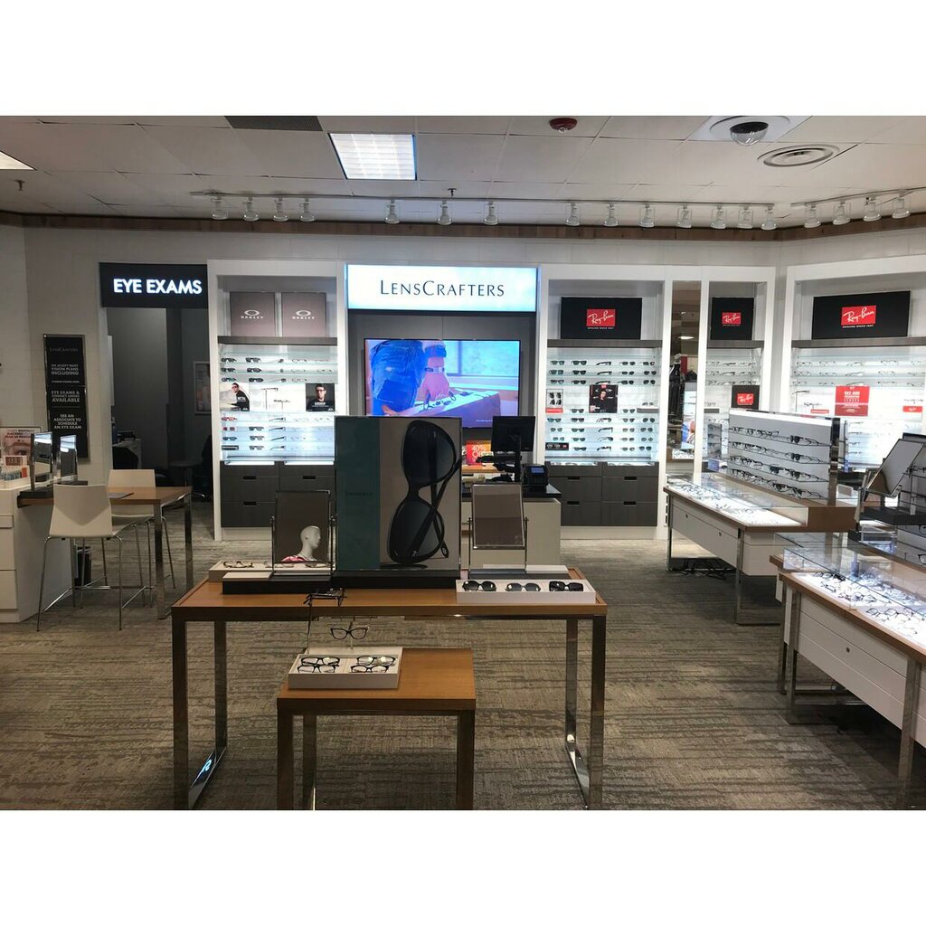Giyim mağazası LensCrafters at Macy's, Georgia Eyaleti, foto