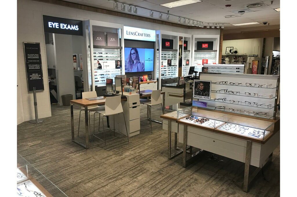 Giyim mağazası LensCrafters at Macy's, Georgia Eyaleti, foto