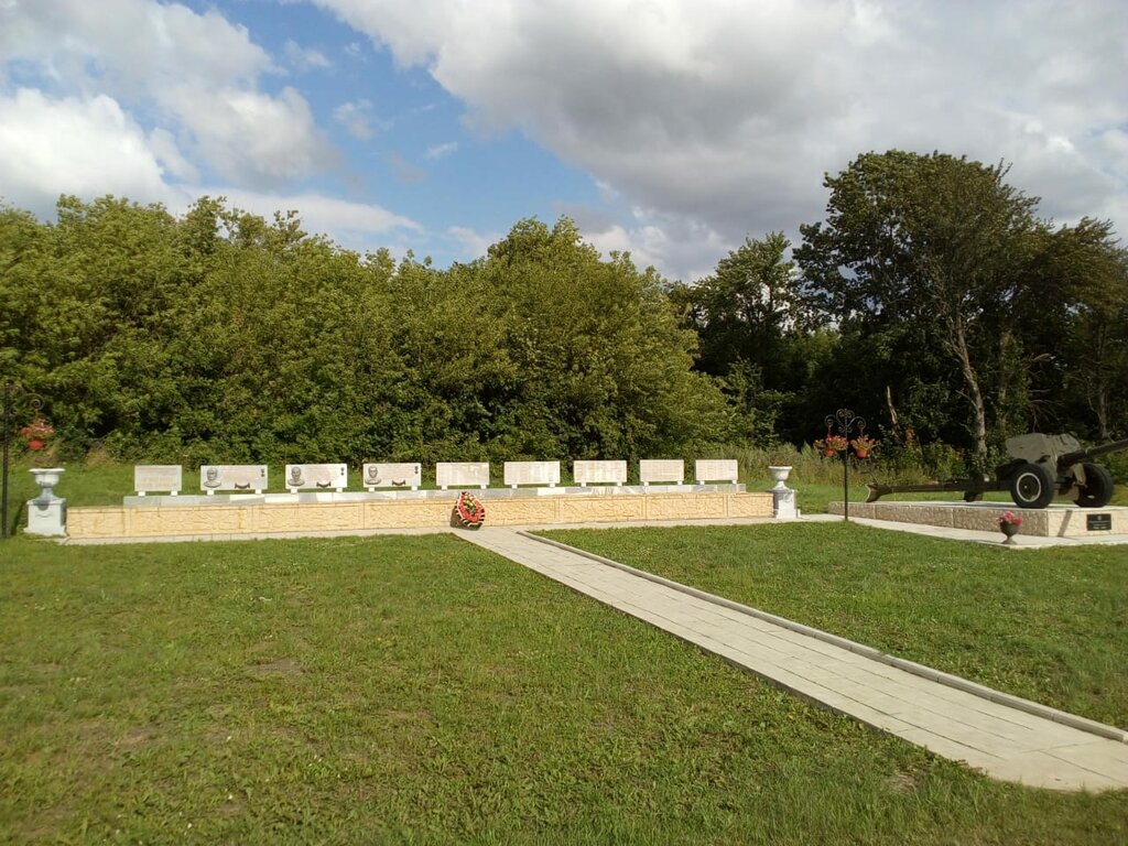 Anıt, heykel Погибшим землякам, Orlovskaya oblastı, foto