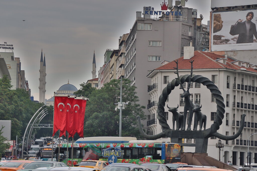Anıt, heykel Hitit Güneş Kursu Anıtı, Ankara, foto