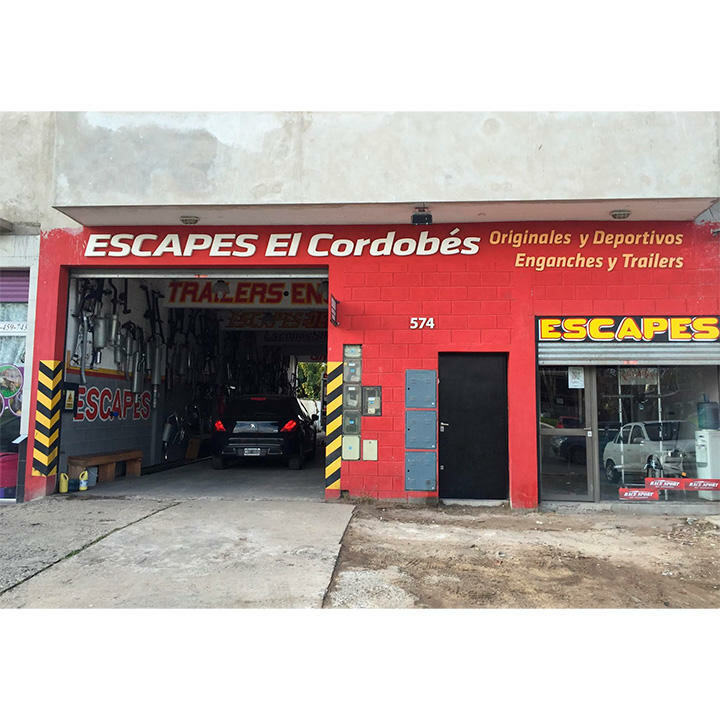 Araç römorkları Escapes El Cordobes, La Plata, foto