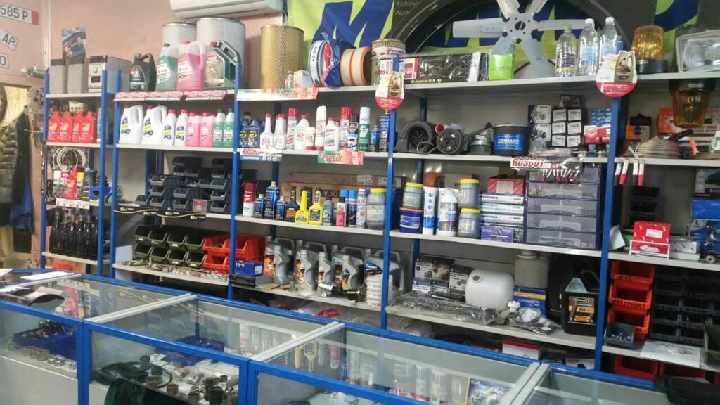 Otomobil yedek parçaları Emex, Saratov, foto