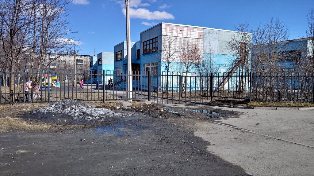 Fen lisesi, sosyal bilimler lisesi Гимназия № 9, корпус № 3, Murmansk, foto