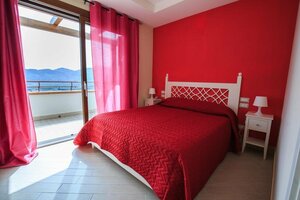 Hotel Residence Il Porto (Apulia, Foggia, Mattinata), otel  Puglia'dan